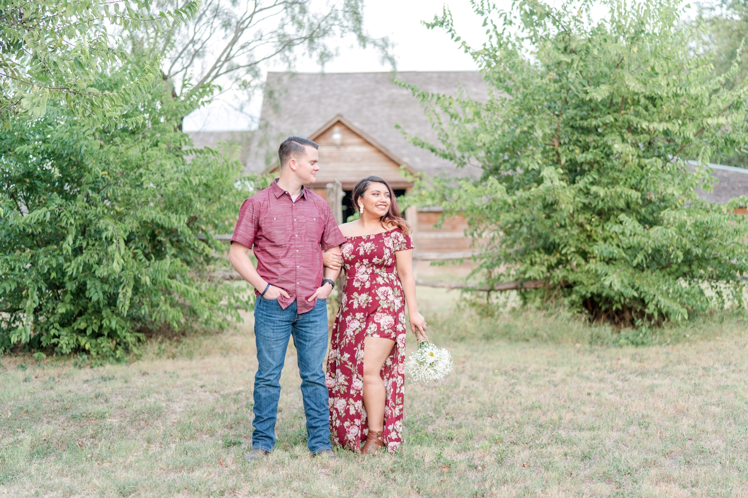 CYNTHIA + CALEB | Penn Farm Engagement » Cindy Medick Photography