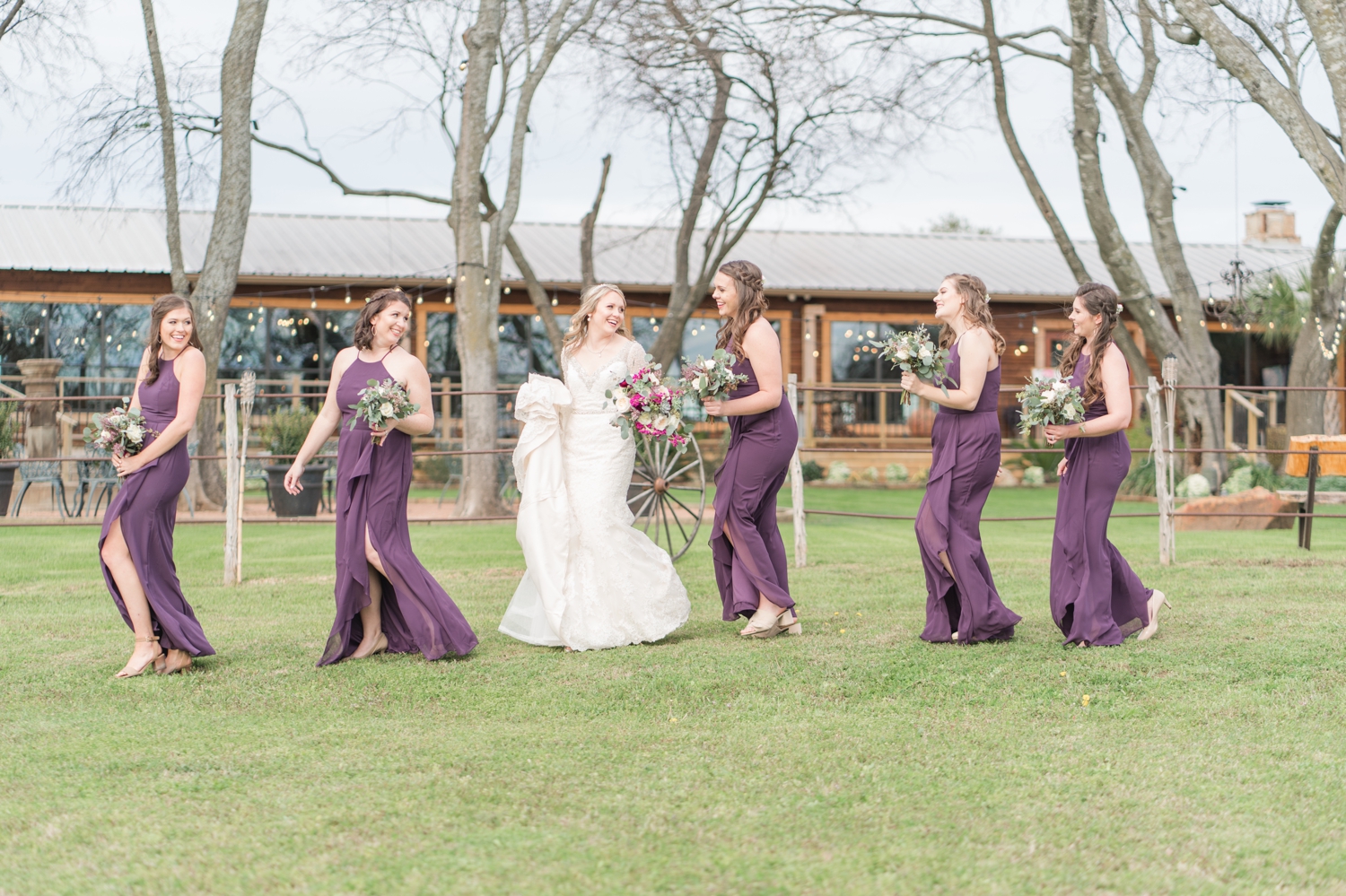 BRIDGET + JASON | Old Bison Waxahachie Wedding » Cindy Medick Photography