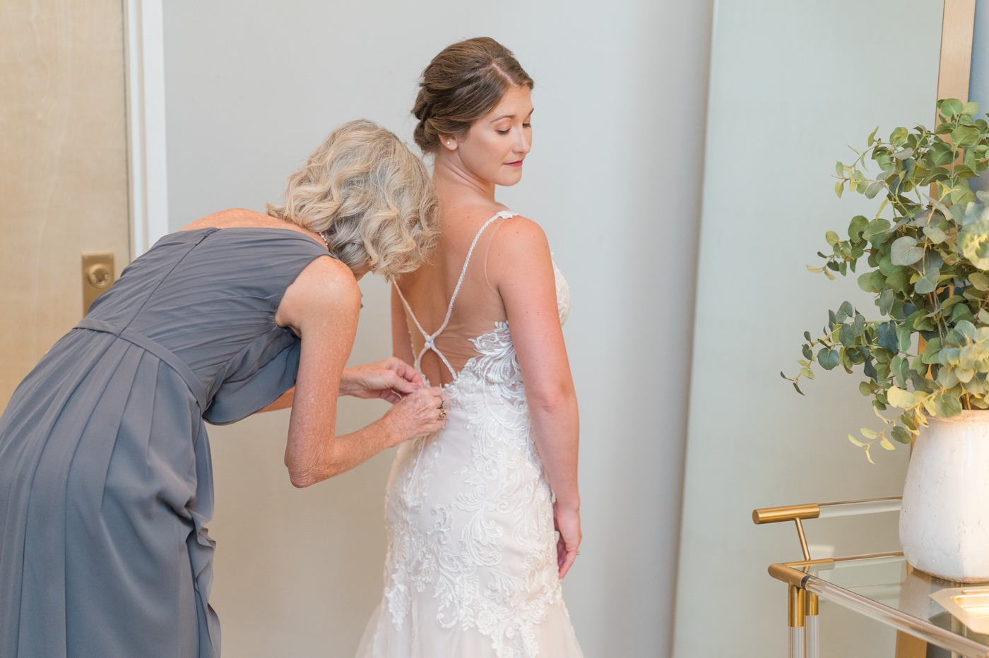 MARGARET + MITCH | A Downtown Dallas Howell + Dragon Wedding » Cindy Medick Photography